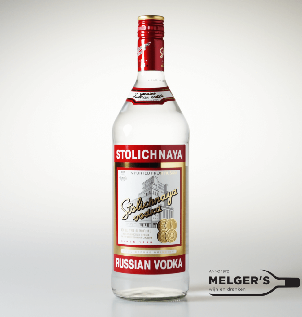 Stolichnaya Russian Vodka 100cl - Melgers Wijn en Dranken