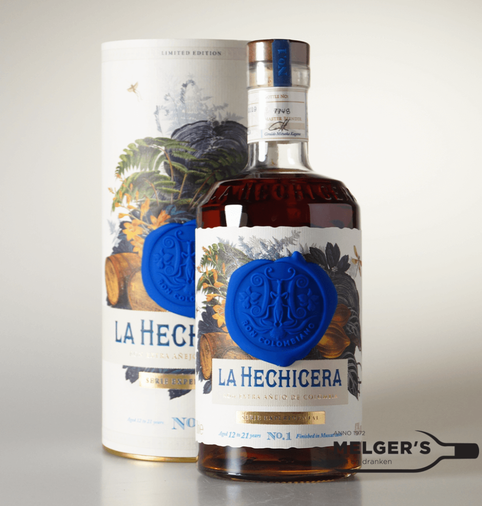 La Hechicera Ron Anejo Colombia Muscat 70cl - Melgers Wijn en Dranken